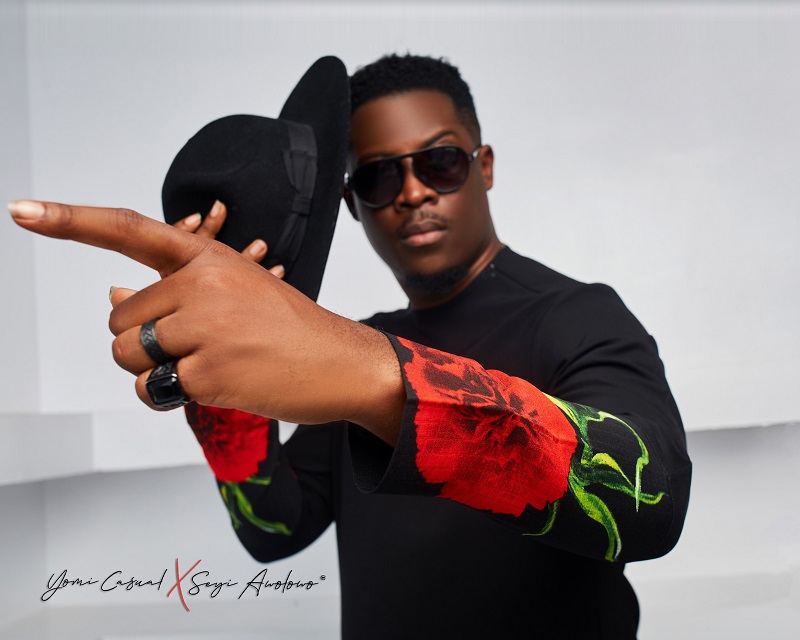 Yomi Casual Features Seyi Awolowo for New Campaign – Svelte Magazine