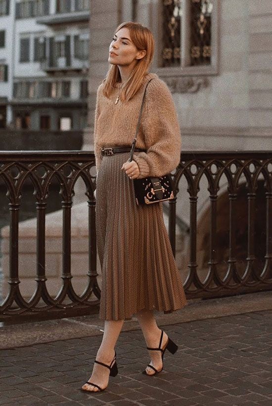 How to Style a Sweater to Look Chic, Not Shabby – Svelte Magazine