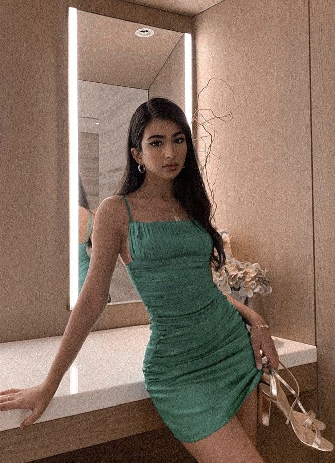 9 Chic Ways to Style a Bodycon Dress and Turn Heads – Svelte Magazine