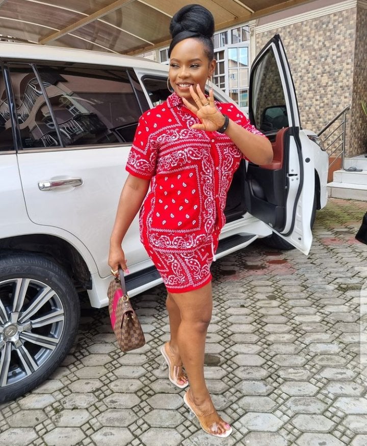 Yemi Alade's Fashion Style: Afrocentrism at its Peak – Svelte Magazine